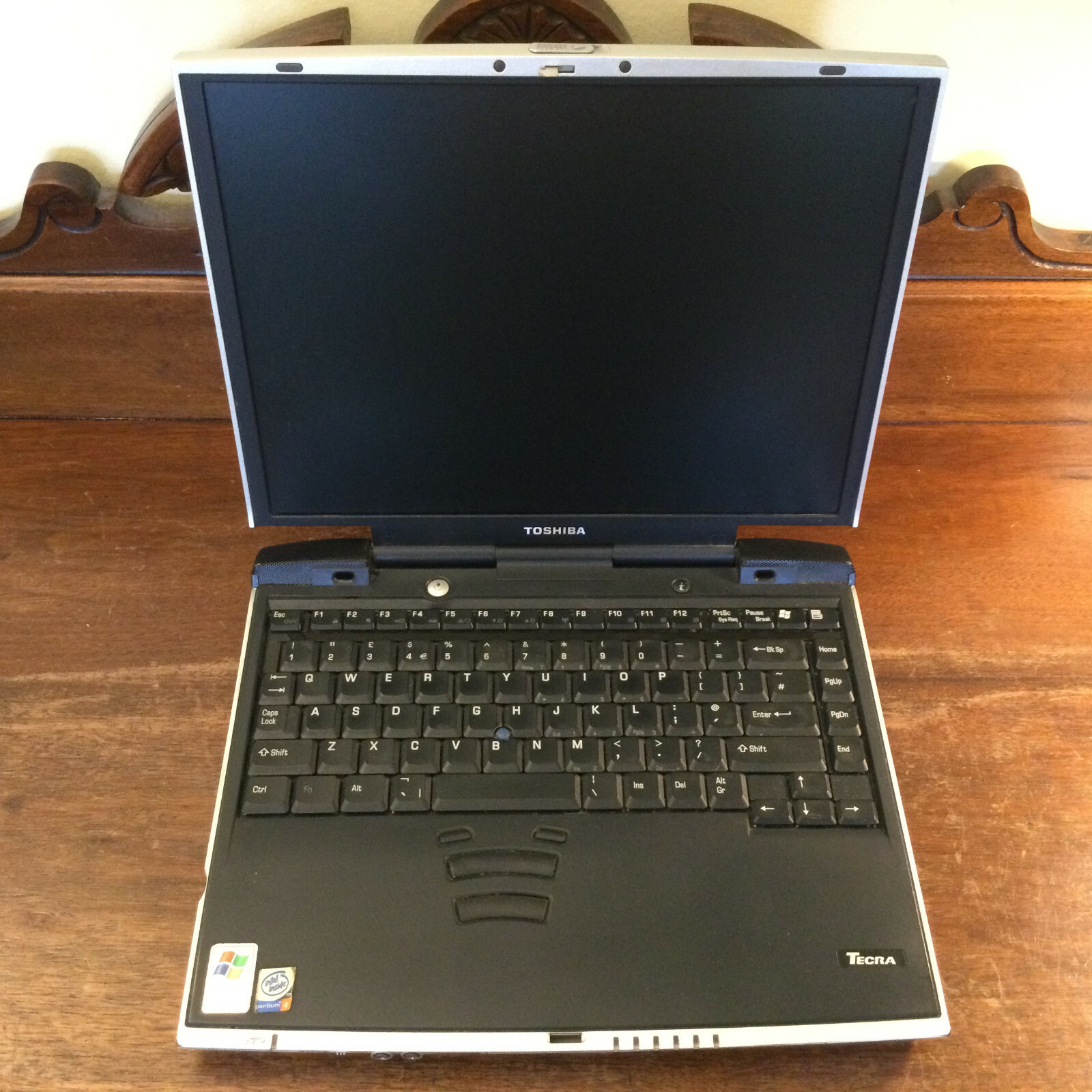 Vintage Windows XP Pro Gaming Laptop: Toshiba Tecra T9100 (PT910E-5V9Q4 ...