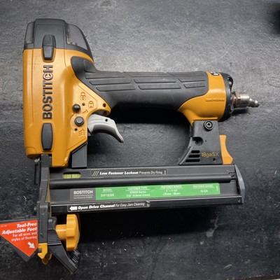 Bostitch 18-Gauge Flooring Pneumatic Stapler Kit EHF1838K 77914052821| eBay