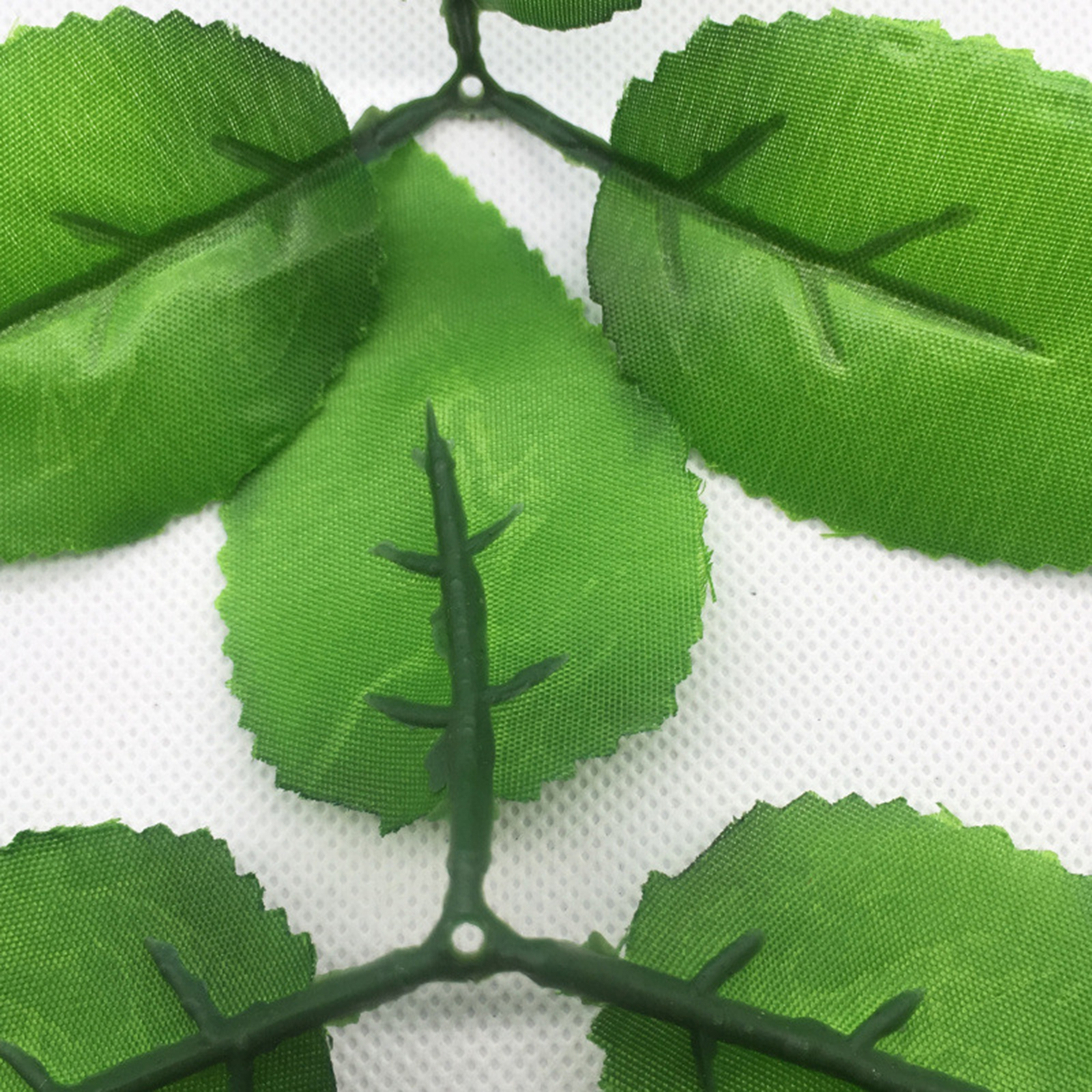 20pcs Faux Plants Realistic Decorate Trident Leaf Fake Green Plants Non ...