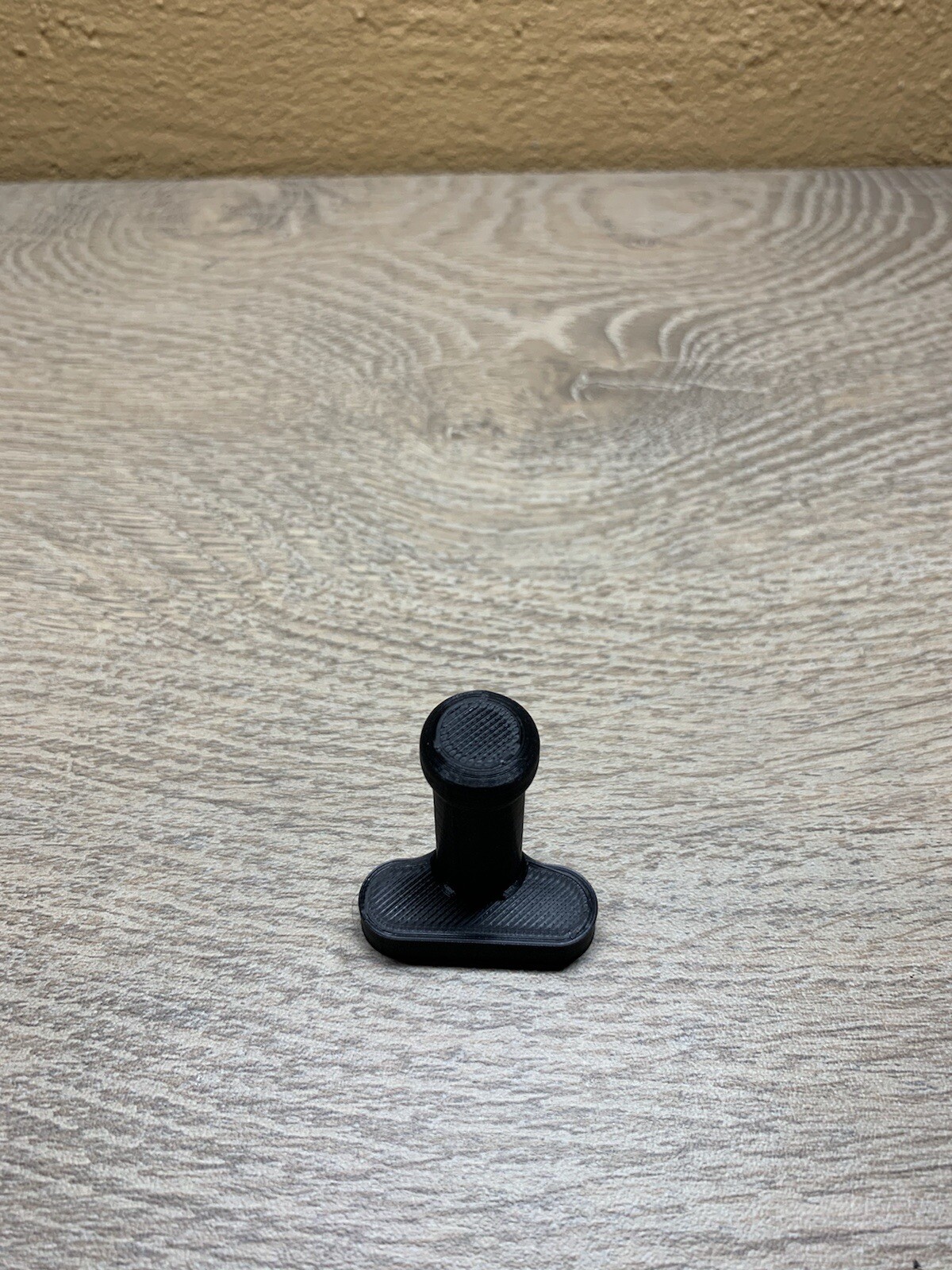 Support / crochet pour pistolet ou révolver à visser ou à coller | eBay