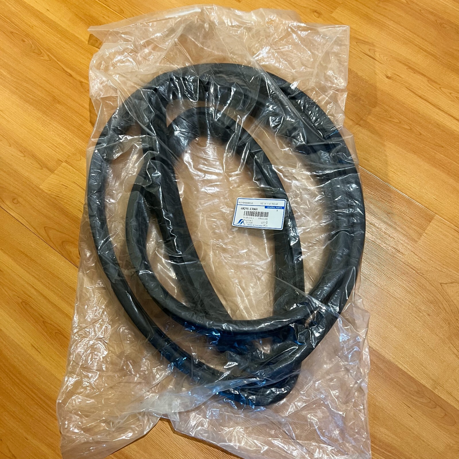 for Toyota Corolla KE36 TE38 wagon van rear windshield weatherstrip ...