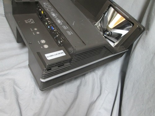 SMART TECHNOLOGIES UX80 HDMI ULTRA-SHORT THROW PROJECTOR UNTESTED | eBay