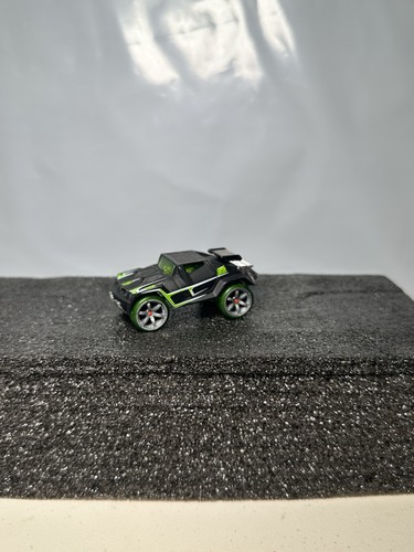 2005 Hot wheels Acceleracers “RD-05” Racing Drones Diecast 1:64 Car ...