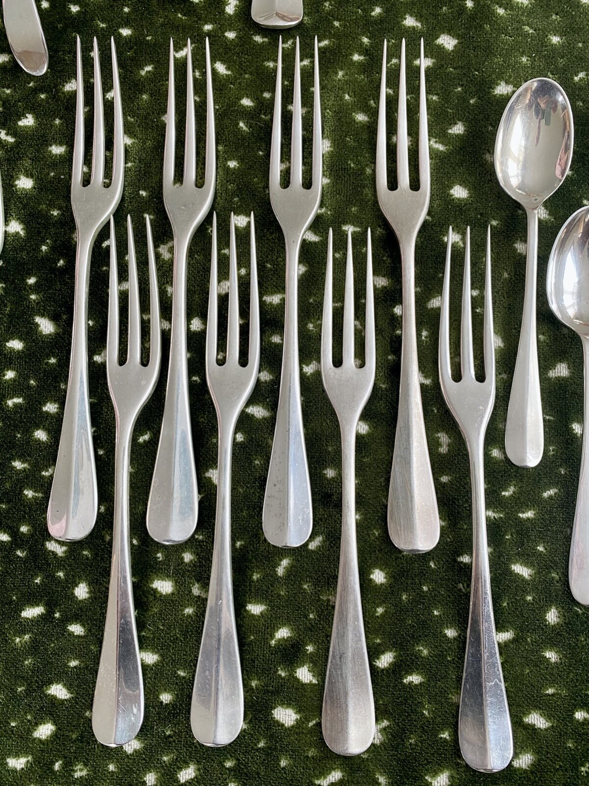 Williamsburg Queen Anne Stieff sterling silver flatware set 8 dinner 43 ...