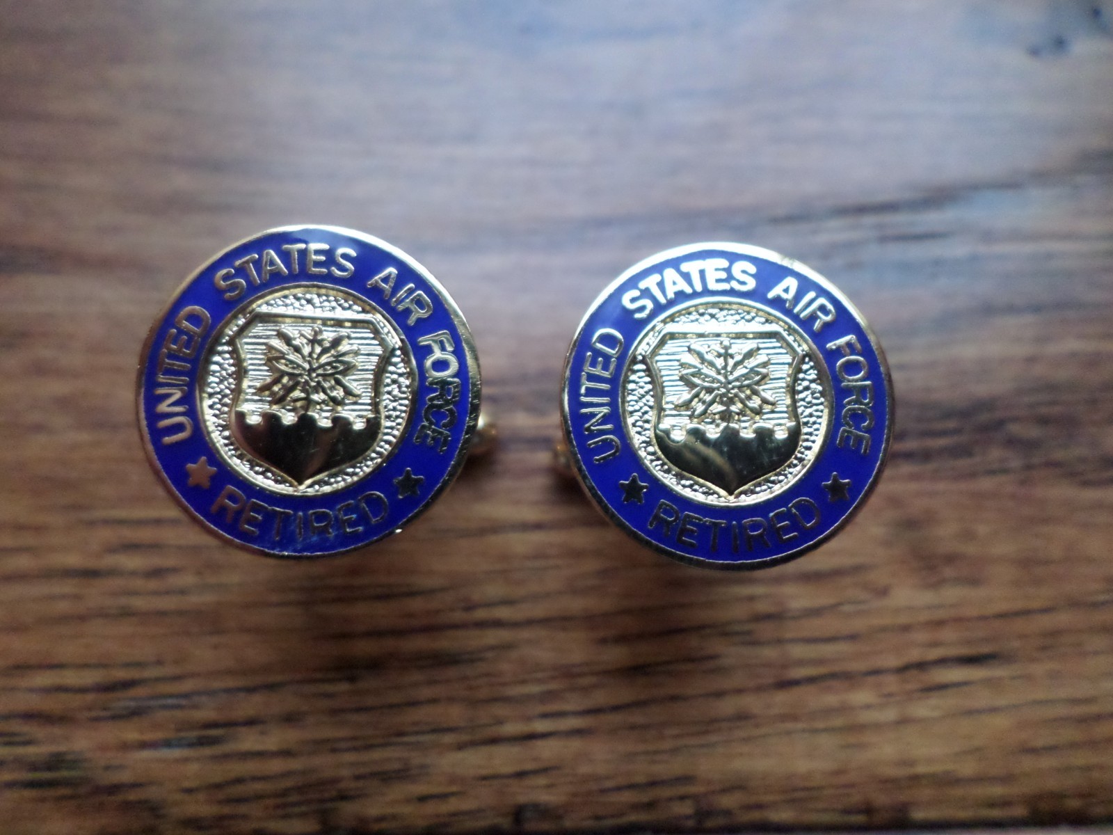 U.S MILITARY AIR FORCE RETIRED CUFFLINKS WITH JEWELRY BOX 1 SET CUFF ...
