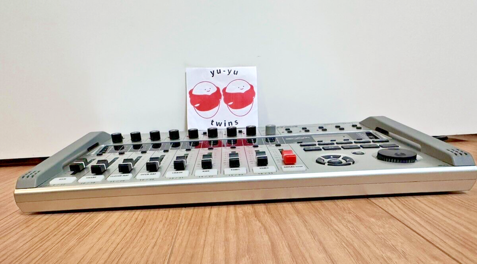 ZOOM R24 Digital Multi Track Recorder 24 Track Interface Controller 8 ...