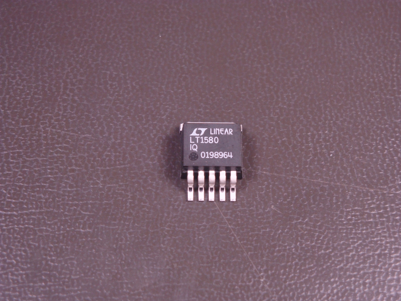 LT1580IQ Linear Technology Low Dropout Regulator 1.25V-4.65V 7A 6 Pin ...