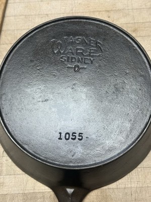 Wagner Ware Stylized Logo #5, 8" Cast Iron Skillet with heat ring 1055 ...