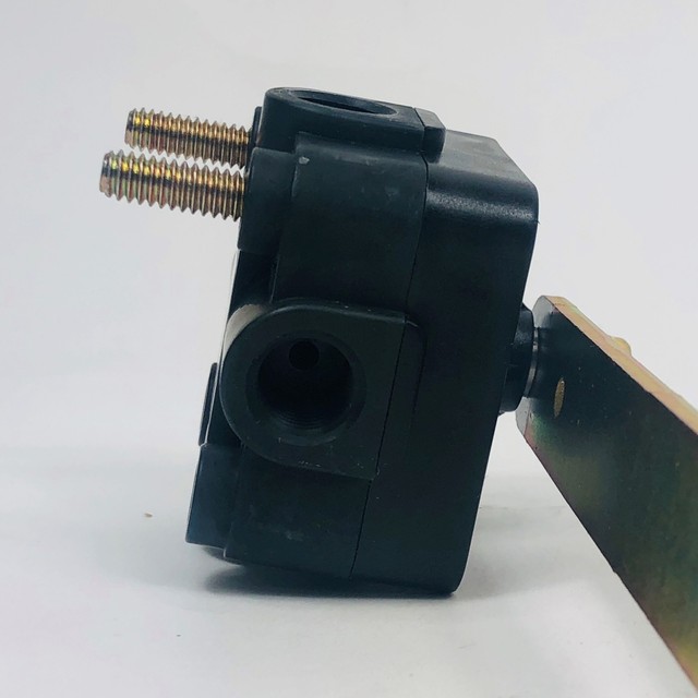 Barksdale Bks Kd2204 Height Control Valve for sale online | eBay