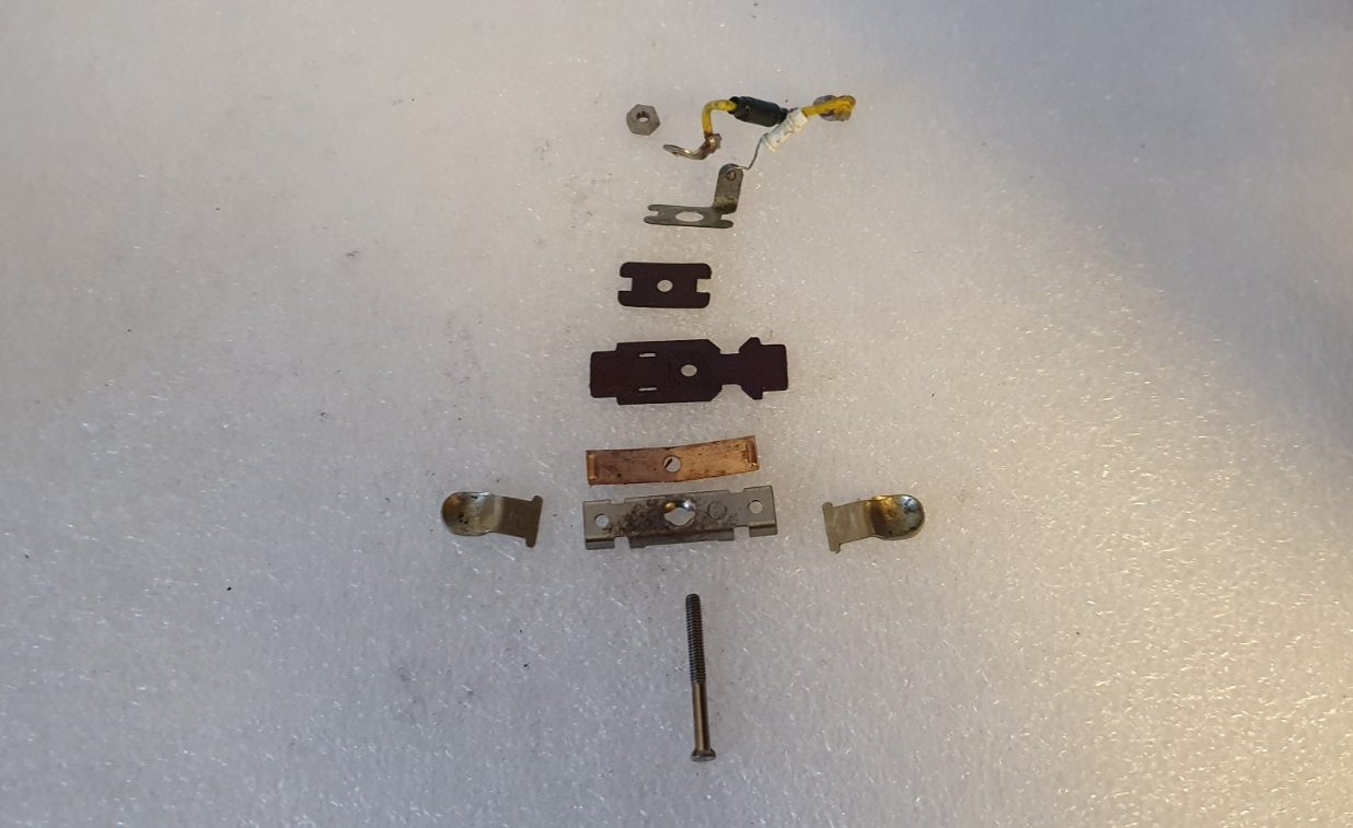 Hornby Dublo 3 Rail Pickup Screw Tag Wiring Shoes Brush plug Three rail ...