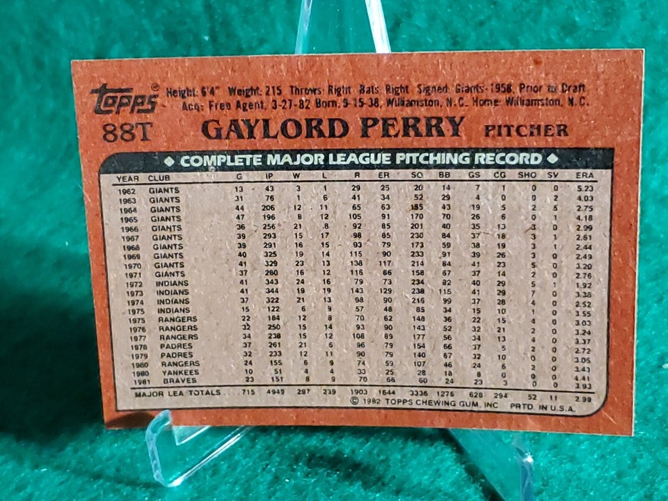 1982 Topps Traded Gaylord Perry Seattle Mariners #88T | eBay