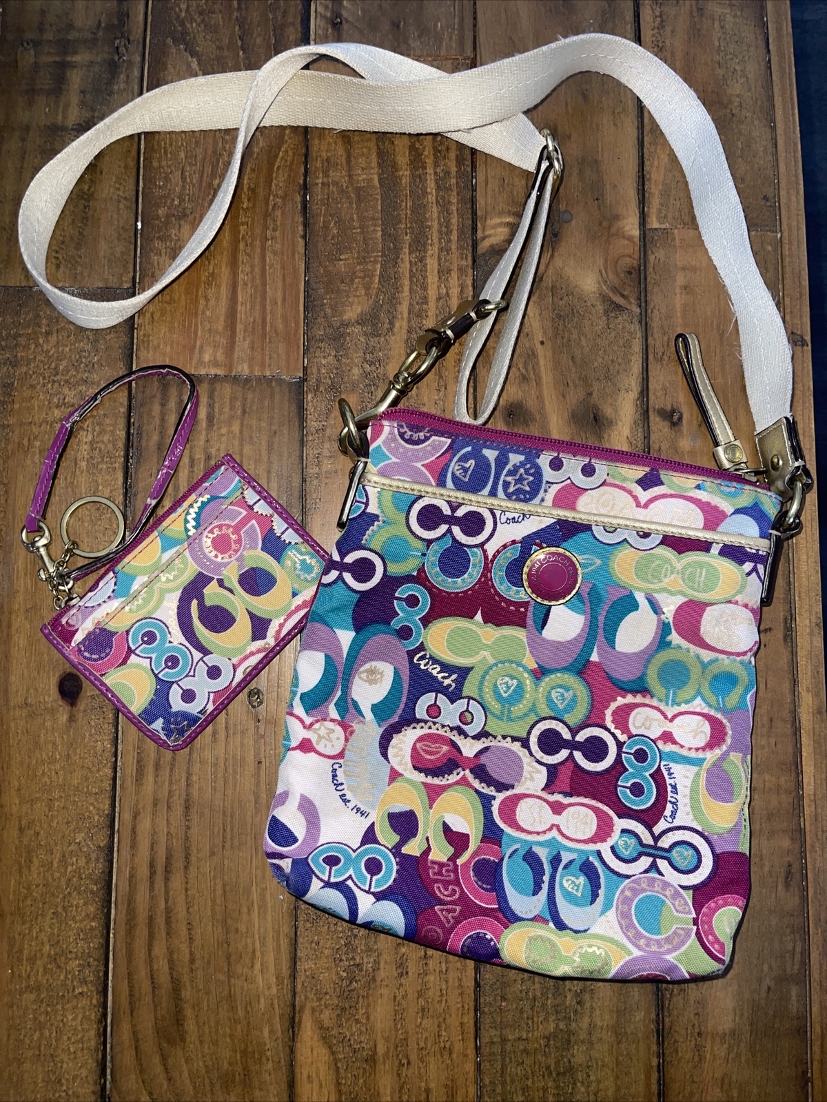 Coach POPPY/Op Art Graffiti Print RARE Crossbody Purse - Gem