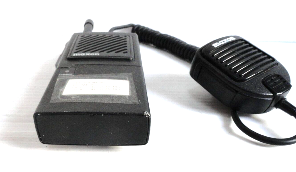 Maxon GMRS-21A UHF Radio w/ (2) Maxon WTA-10G Speaker/Microphone , NO ...