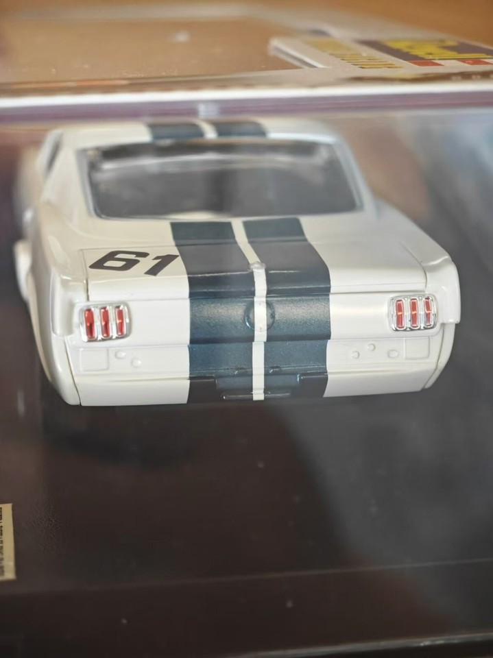 Revell Monogram 08371 Shelby Gt 350R Jerry Titus #61 1:32 Scale Slot ...