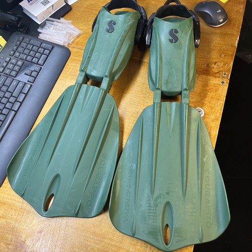 Scubapro - Seawing Nova Gorilla Fins - Large Army Green - Scuba Diving ...