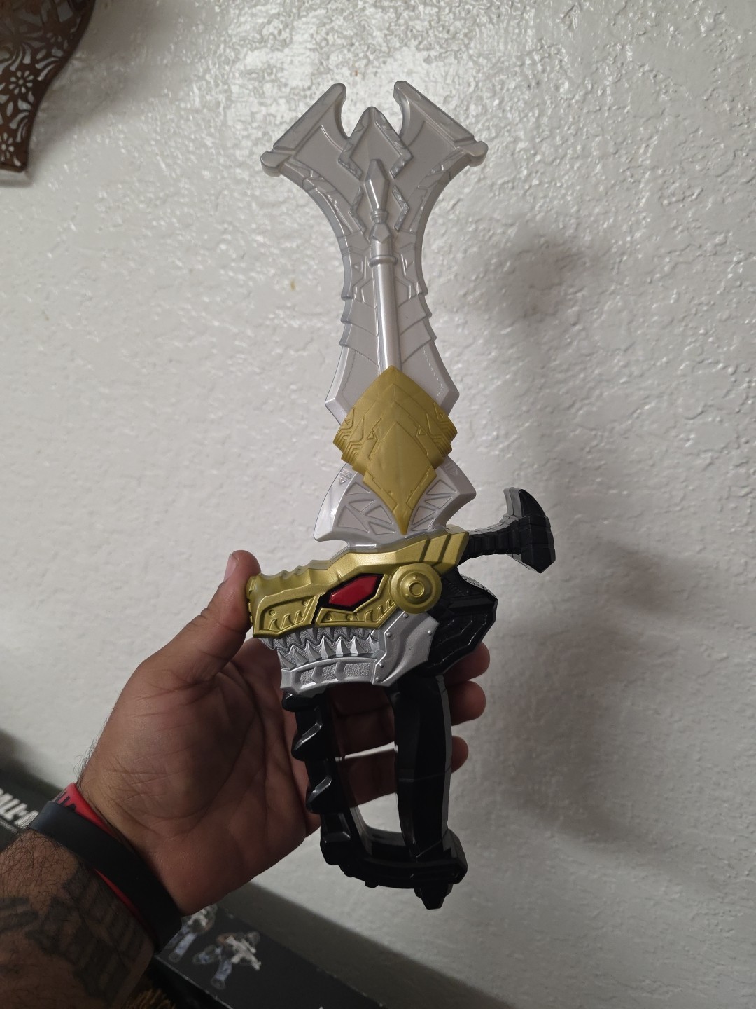 Power Rangers Cosmic Fury Zenith Cosmic Role Play Sword & DinoFury ...