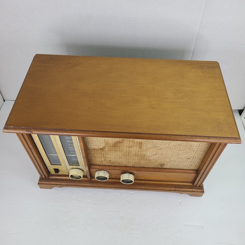 Vintage Zenith Tube Radio Model X334 Wooden AM/FM Long Distance Radio ...
