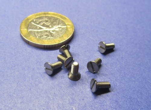 Metric Flat Head Slotted Machine Screw 18-8 Stainless Steel M2.5 x 6mm ...