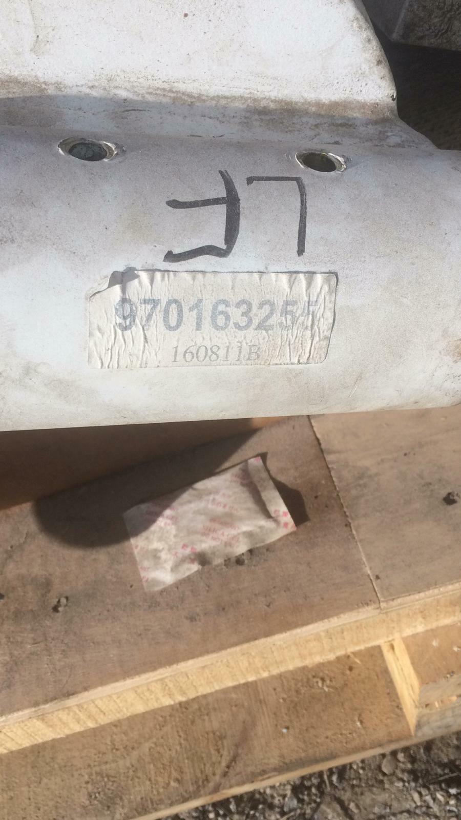 Altec Nueco HYDRAULIC CYLINDER OUTRIGGER Part Number 970163255 LF, RF ...