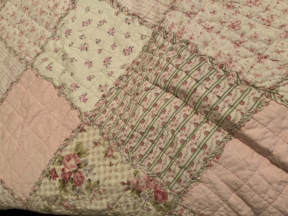 Bittersweet Inn Twin Quilt Coverlet, 1 Twin Sheet set & 1 Sham / Shabby ...