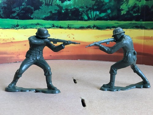 MARX TOYS RECAST 4" WORLD WAR II GERMAN SOLDIERS REISSUE- 6 FIGURES | eBay