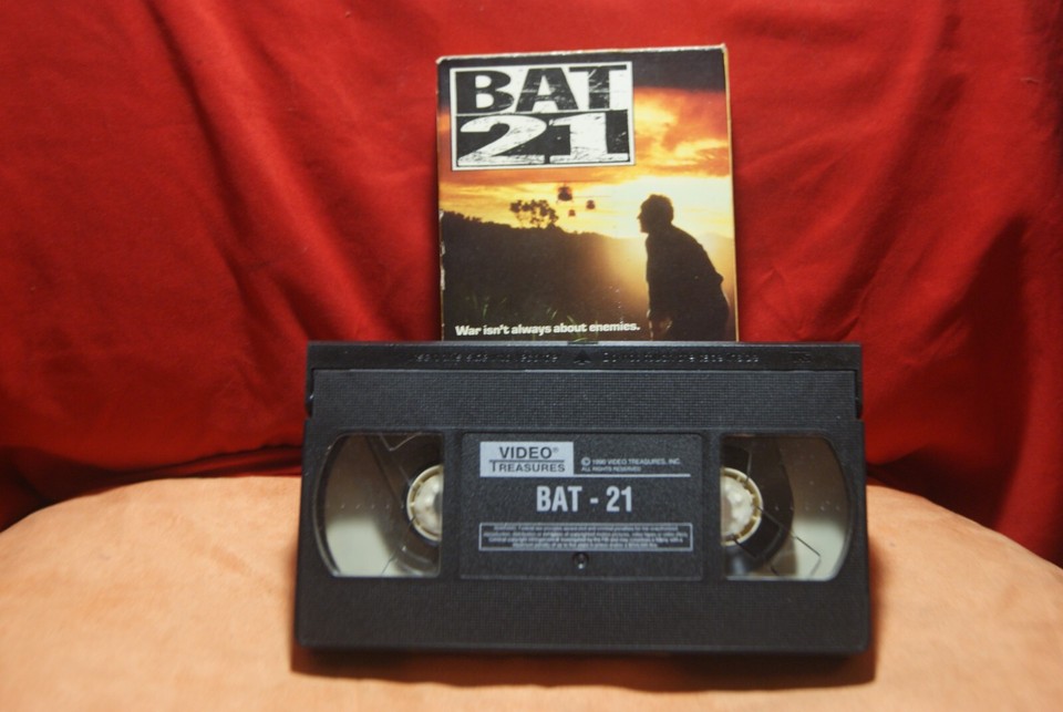BAT 21 (VHS, 1990) VCR Video Tape Movie - GENE HACKMAN DANNY GLOVER ...