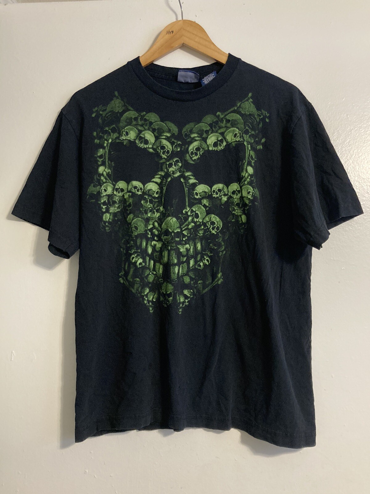 Vintage Y2K Green Skull Pile Skeleton Face T-Shirt Bl… - Gem