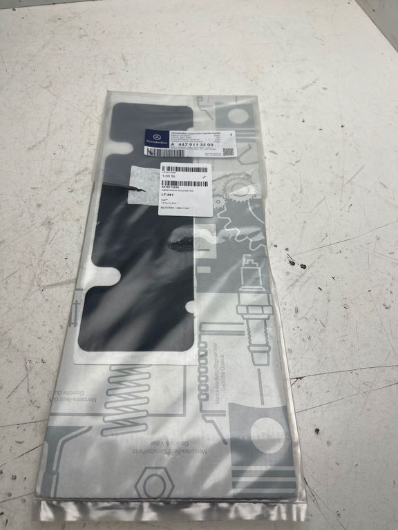 Mercedes-Benz Vito Viano W447 2015 interior part A4479113200 CAR7542 ...