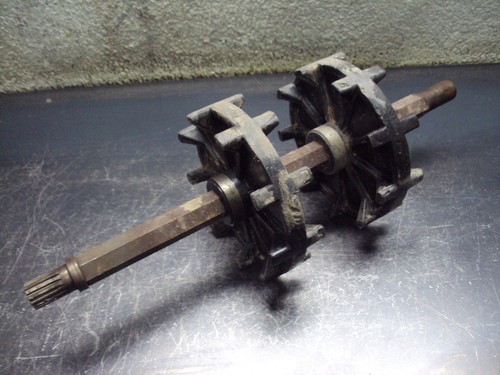 92 1992 POLARIS INDY 500 SNOWMOBILE ENGINE DRIVESHAFT DRIVE SHAFT COGS ...