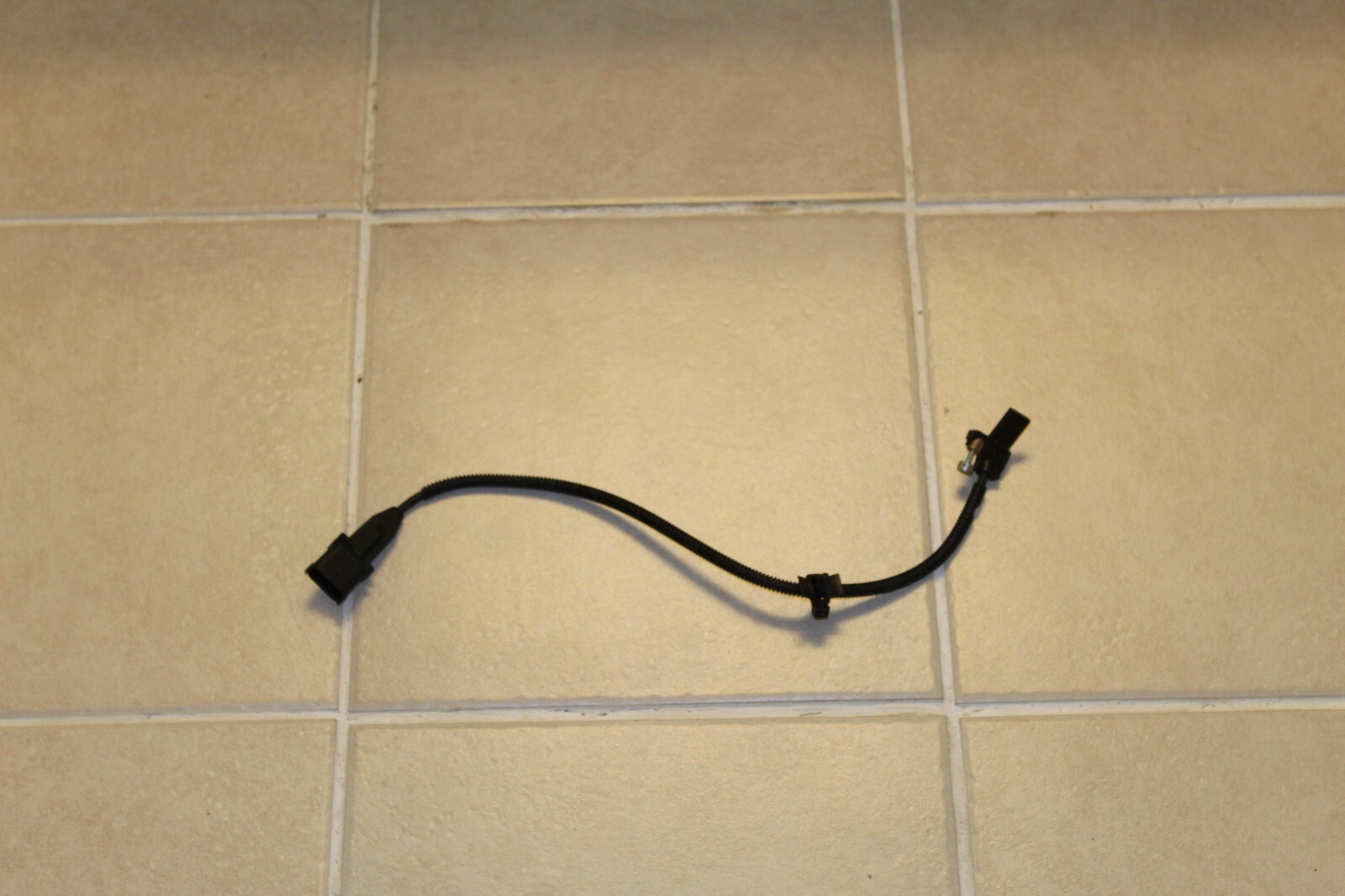 Engine Crankshaft Position Sensor - OEM - Genuine (55567243) 213-4690 ...