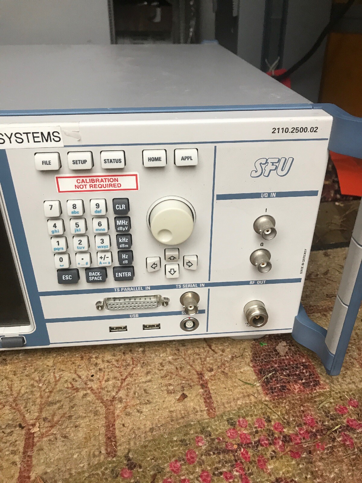 Rohde & Schwarz SFU Broadcast Test System 100 kHz 3 GHz Opt. B1 3 4 5 6 ...