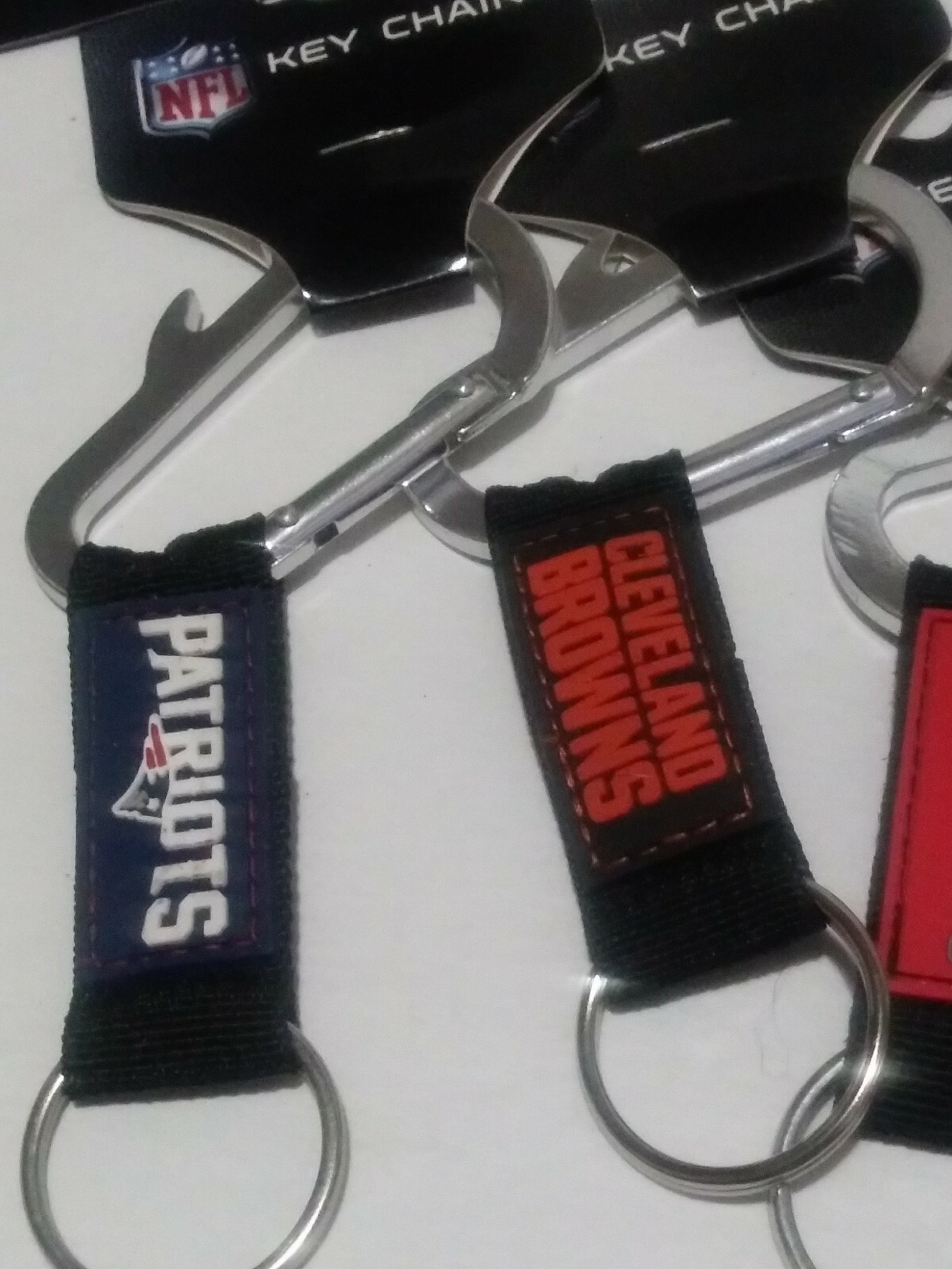 Lot Of 60 NFL Key Chains. Chargers, Buccaneers, Browns, Rams. B30 | eBay