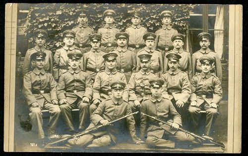 German WW1 Photo Soldiers Of All Ages Group Portrait + Mauser G98 ...