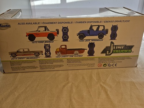 Jada - Just Trucks: 1992 Jeep Wrangler 1:24 Diecast Kit | eBay