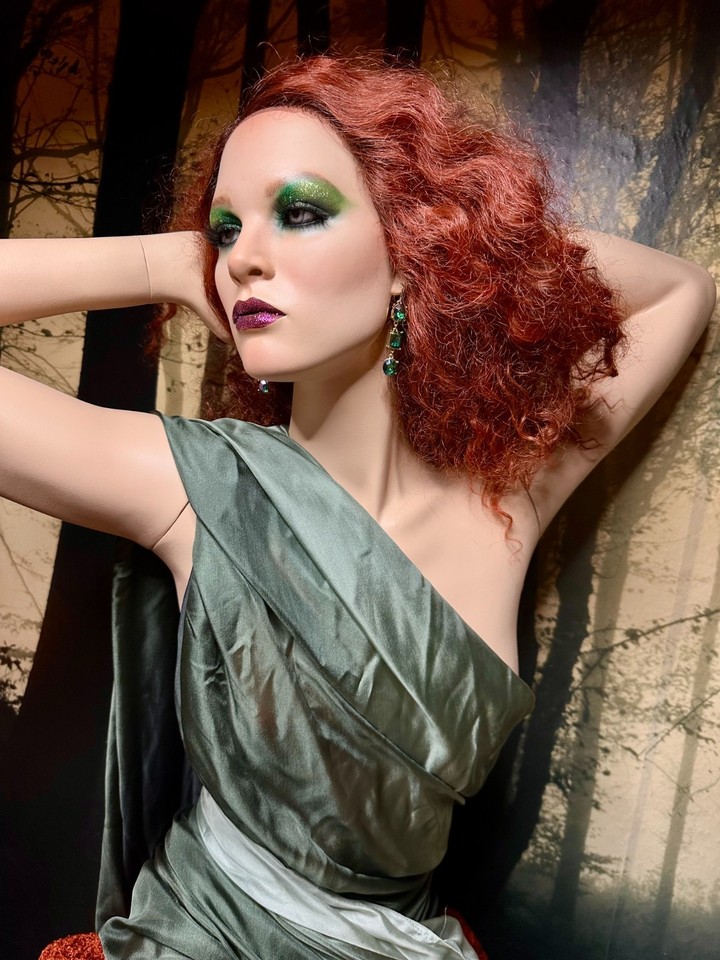 GRENEKER Vintage Female Mannequin Realistic Duel pose Full Life Size ...