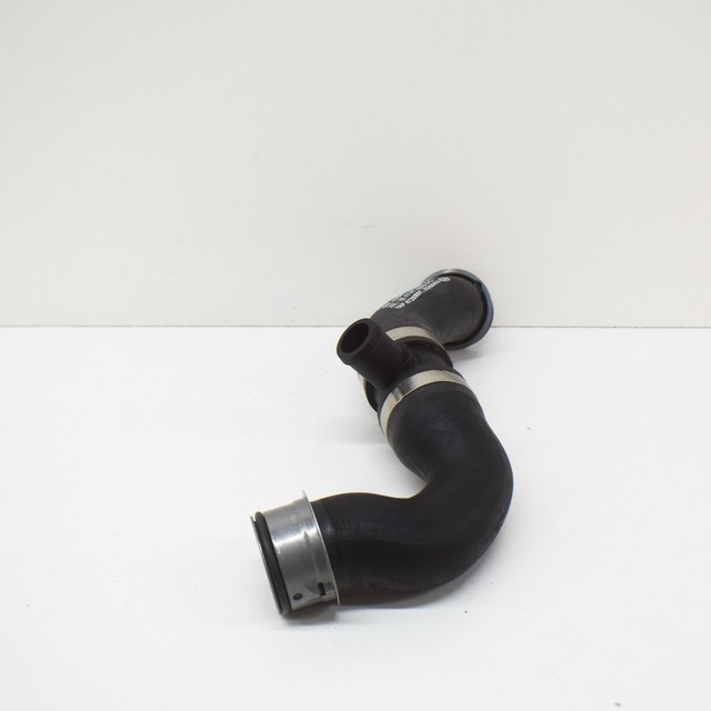 OEM Mercedes-Benz C W204 Right Cooler to Engine Hose A2045012682 ...