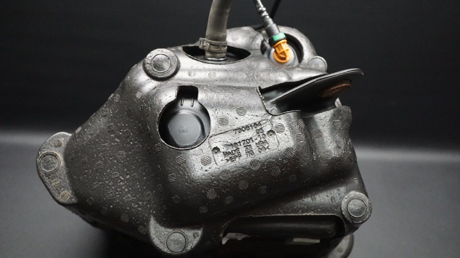 OEM 2016 BMW X5 X6 F15 F16 ADBLUE FUEL TANK SCR CONTAINER 7295653 / ...