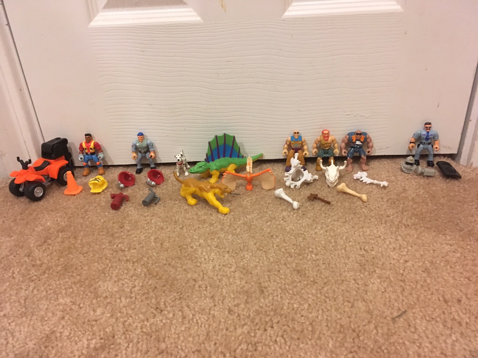 Imaginext Fisher Price Mini figures Cavemen Rescue Mixed Dinosaurs ...