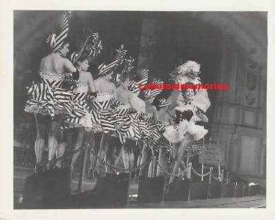 Robert Osborne Studio Snapshot Photo 1944 The Lodger Merle Oberon | eBay