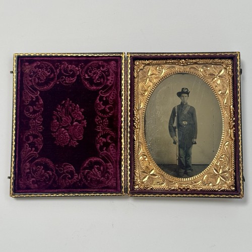 Civil War Tintype Union Infantry Soldier Co. E Hardee Hat Insignia Hand ...