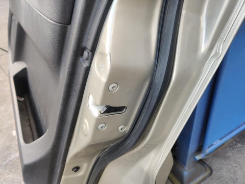 Mitsubishi Pajero Right Front Door Lock Mechanism NS NT NX 11/06-04/21 ...