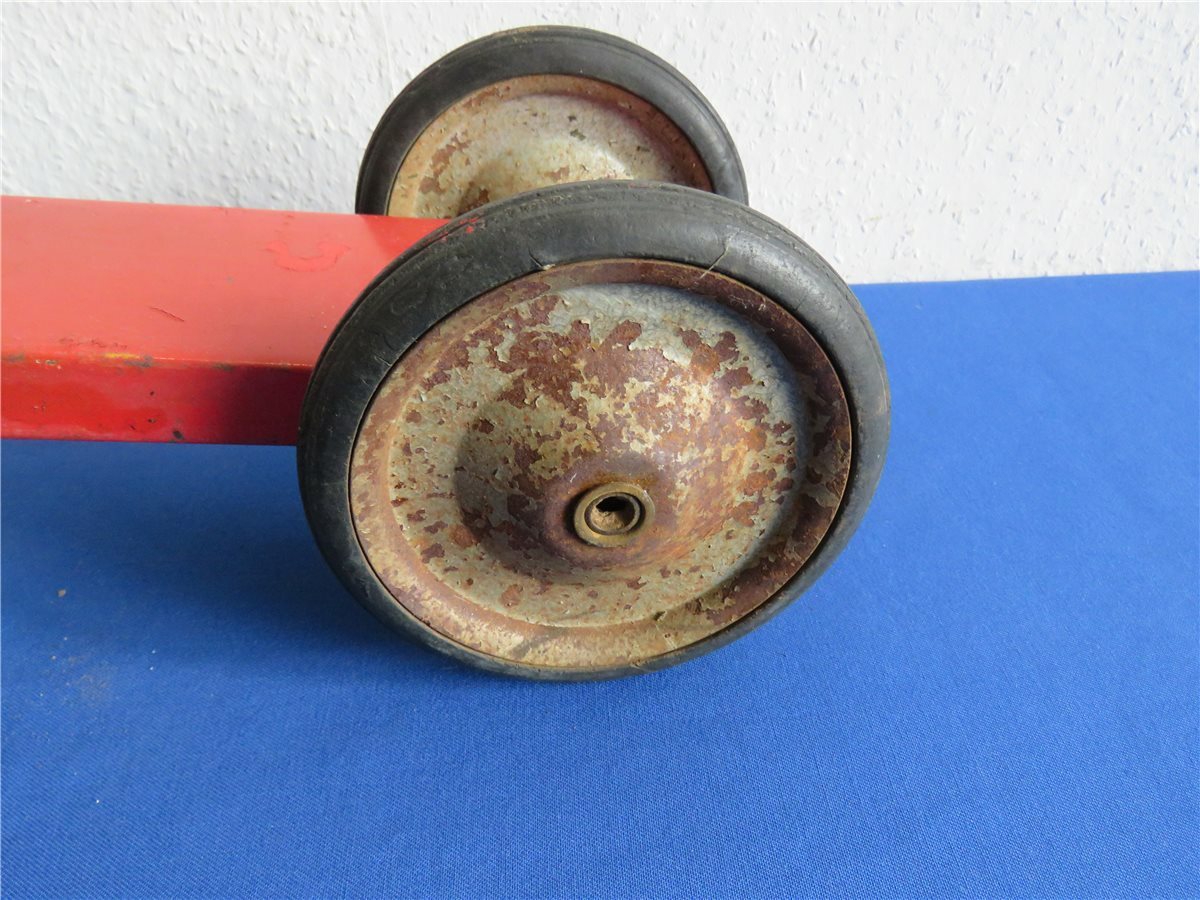 Kleiner alter DDR Blechroller Roller Kinderroller Tretroller Rot | eBay.de