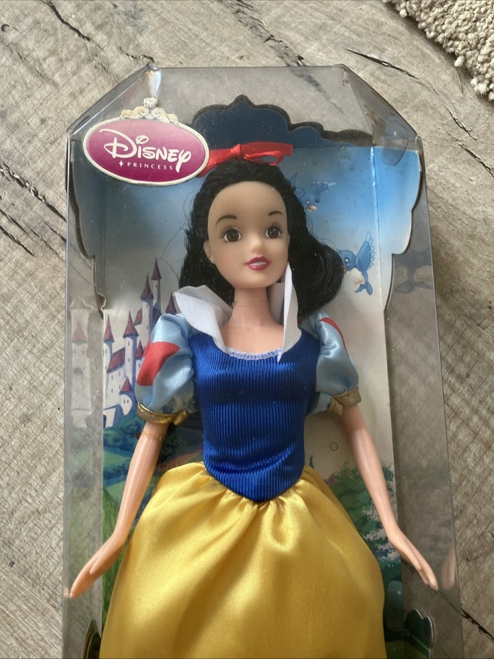 Disney Princess Snow White Doll C7105 New With Squashed Box | eBay