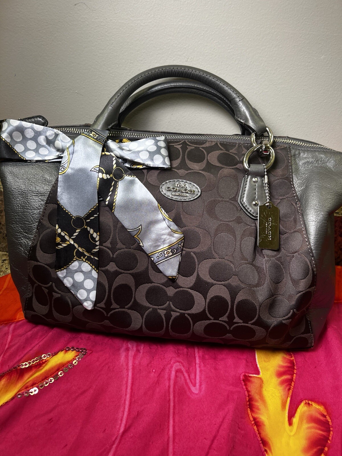 Coach Signature Logo Gray Leather & Fabric Handbag Ar… - Gem