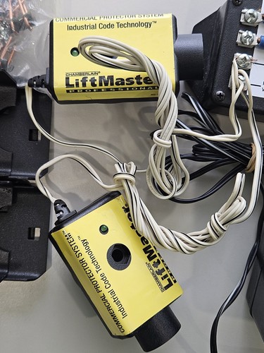 Liftmaster CPS Commercial Protector System Safety Sensors Interface Box ...