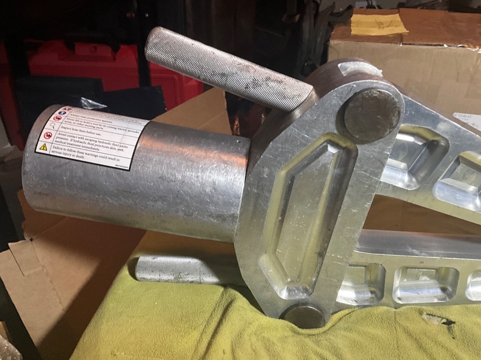 AMKUS Rescue Jaws of Life AMK Classic C series FREE SHIPPING | eBay