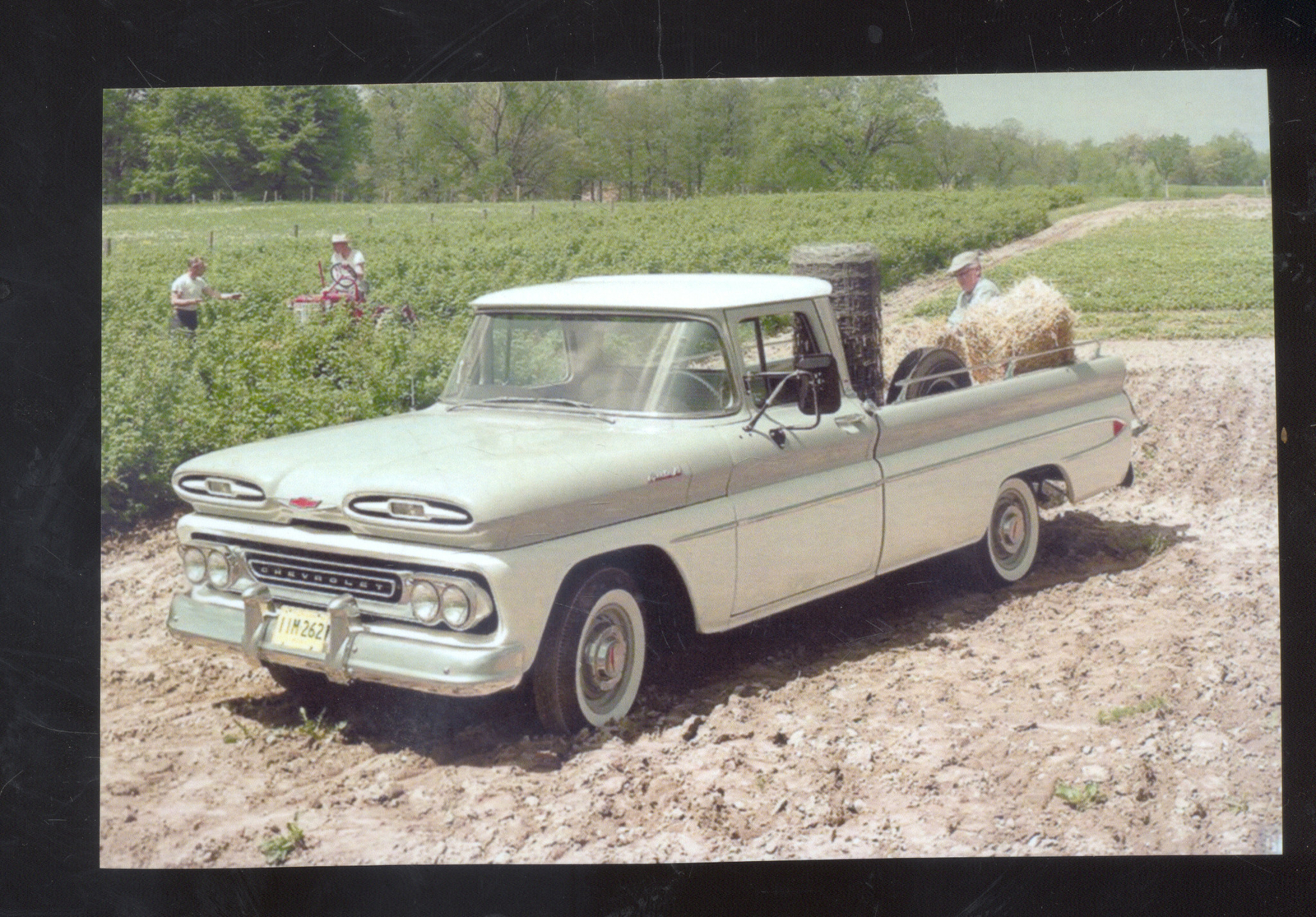 1961 CHEVROLET APACHE FLEETSIDE TRUCK CAR DEALER ADVERTISING POSTCARD ...