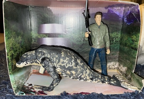 PRIMEVAL FIGURES MER CREATURE & STEPHEN HART / Dr Who Character Options ...