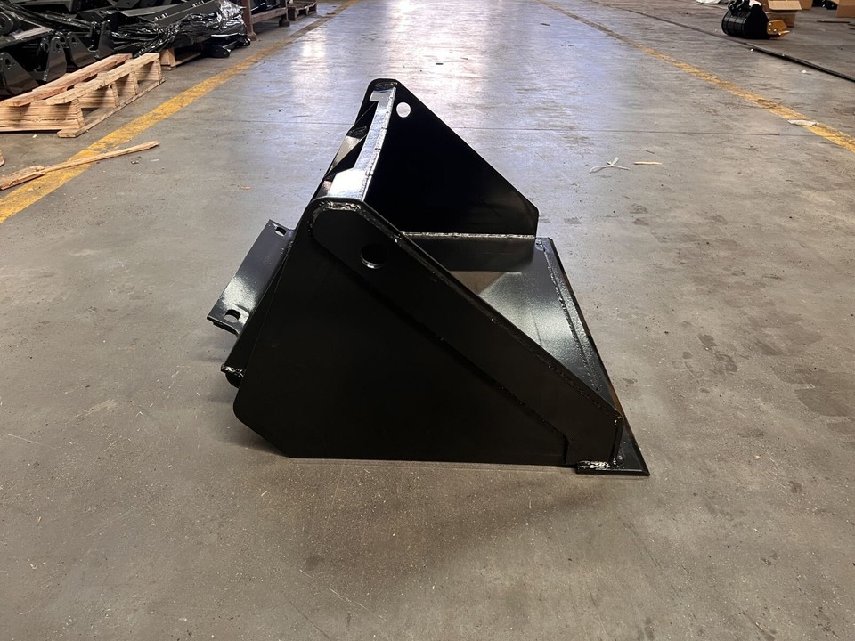 AGT 32 inch Toothless Bucket for Mini Skid Steer Loader Bucket Without ...