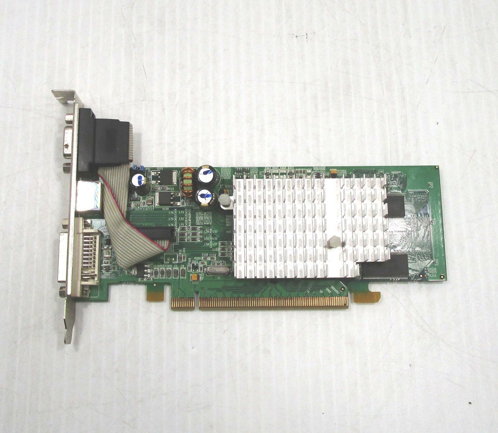 SAPPHIRE ATI Radeon X1050 512MB DDR 64 bit PCIe Video Card 188-0VC50 ...